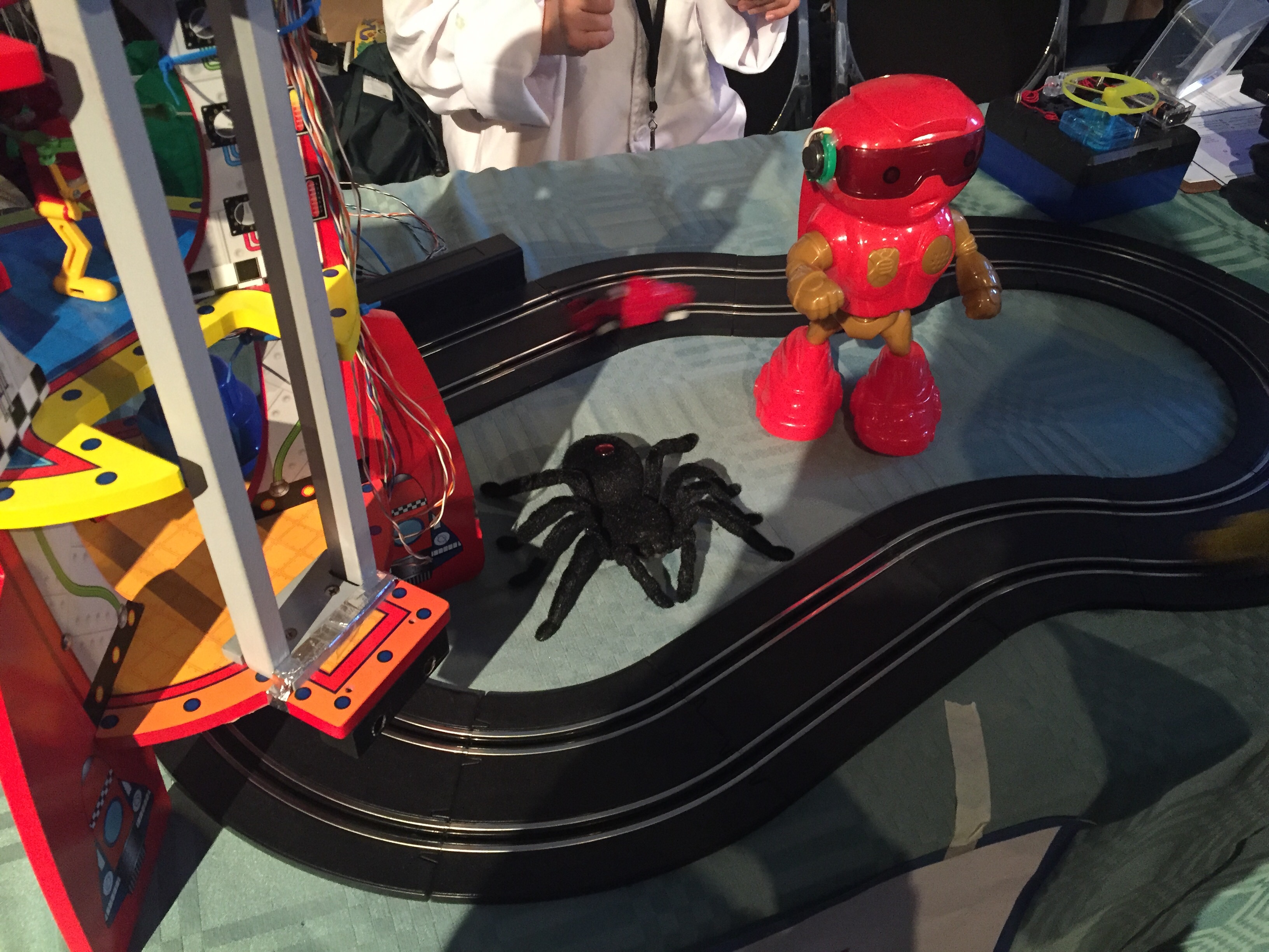 Makerspaces – Bringing play back into learning | Alice Leung